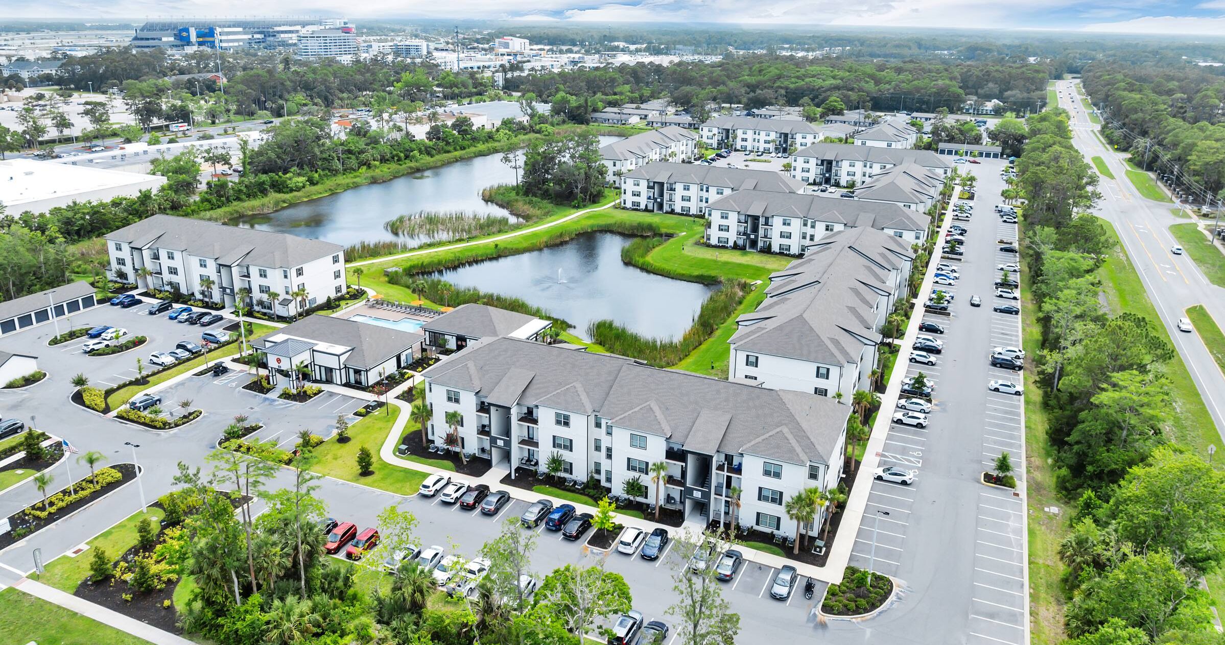 Pointe Grand Daytona | Apartments for Rent in Daytona Beach, FL